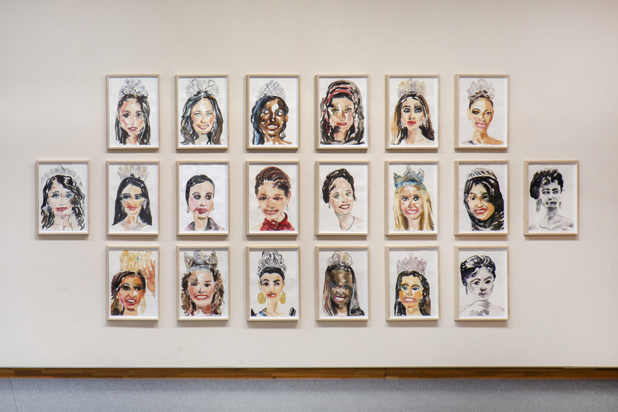 20 works from "Queen"series | Taguchi Art Collection